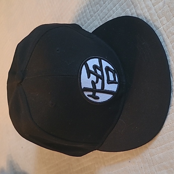 Kun Gu | Accessories | Dragon Ball Z Son Goku Adjustable Trucker ...